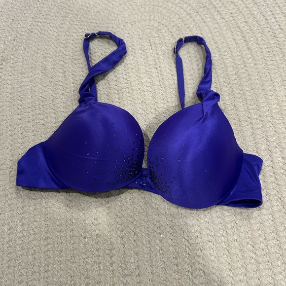 Victoria's Secret | Intimates & Sleepwear | Victorias Secret 36b Plunge ...